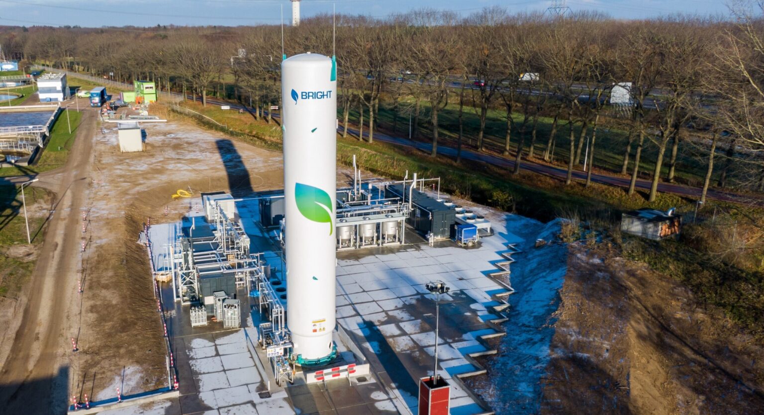 CO2 liquefaction: natural refrigerant | Bright Renewables